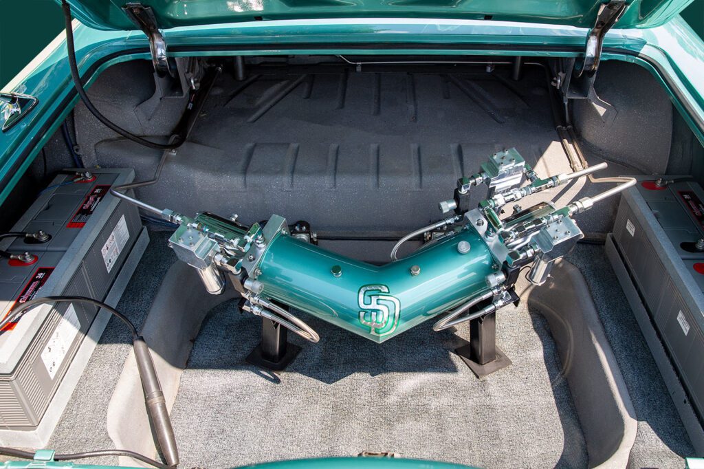 Our Favorite Lowrider Hydraulic Setups from Day at the Bay - Lowrider ...